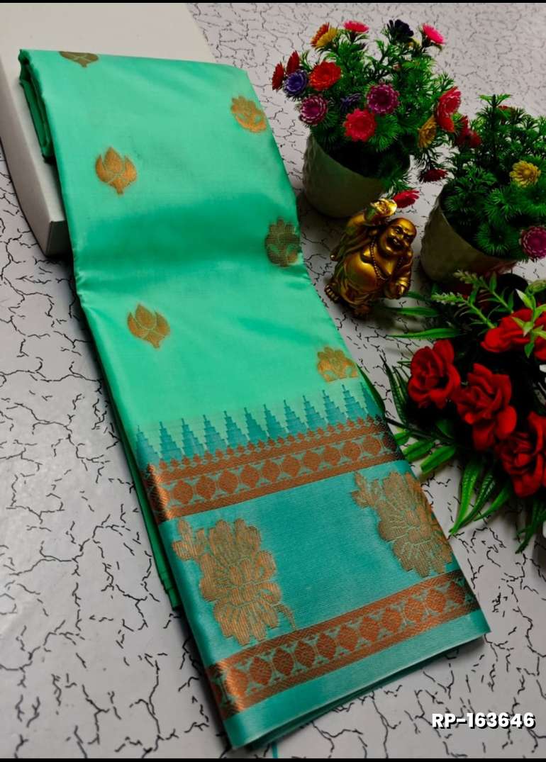 A "retta petta" soft silk saree with rich pallu and blouse - light ...